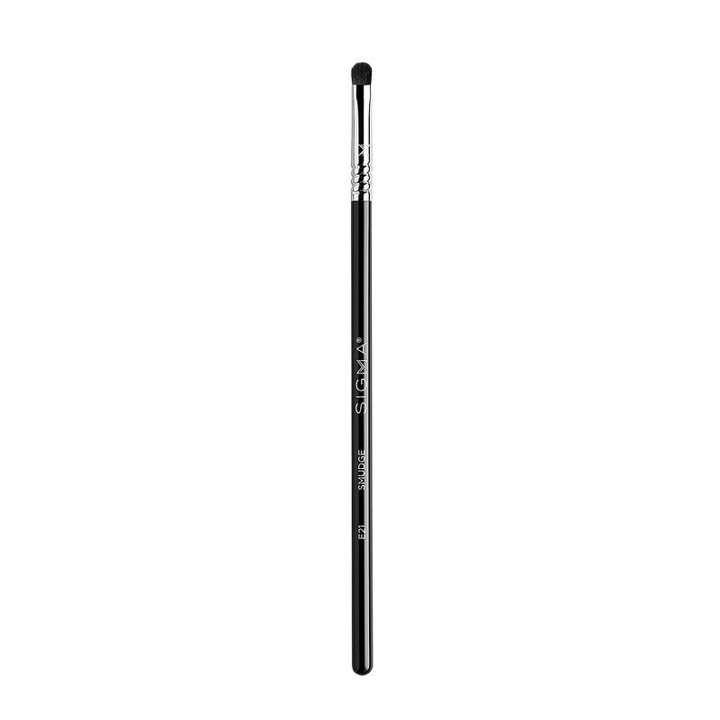 Sigma Beauty E21 Smudge Brush | SalonCentric
