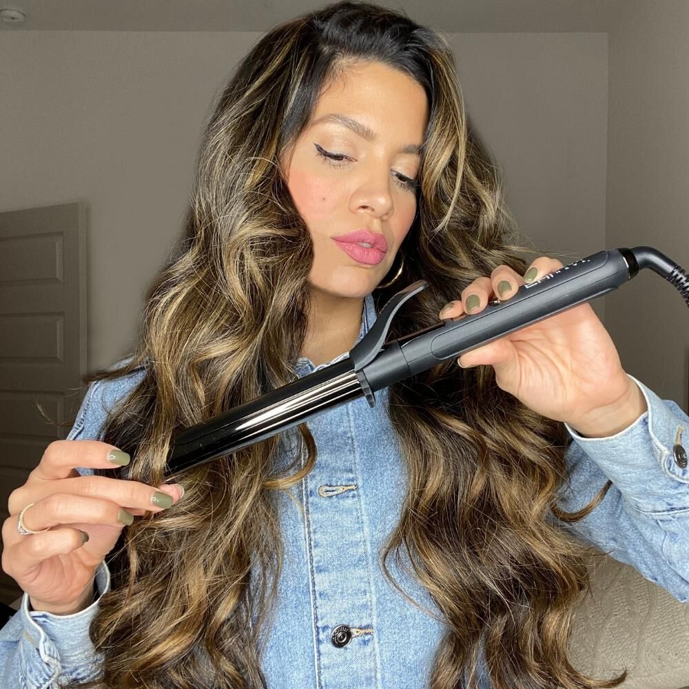 FHI Heat PLATFORM TITANIUM Professional Curling Iron | SalonCentric