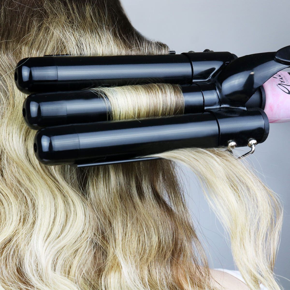 ARIA BEAUTY Triple Barrel Hair Waver 25 mm