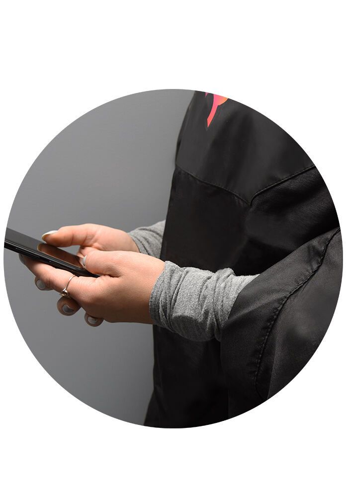 Framar Color Cover Cape | SalonCentric