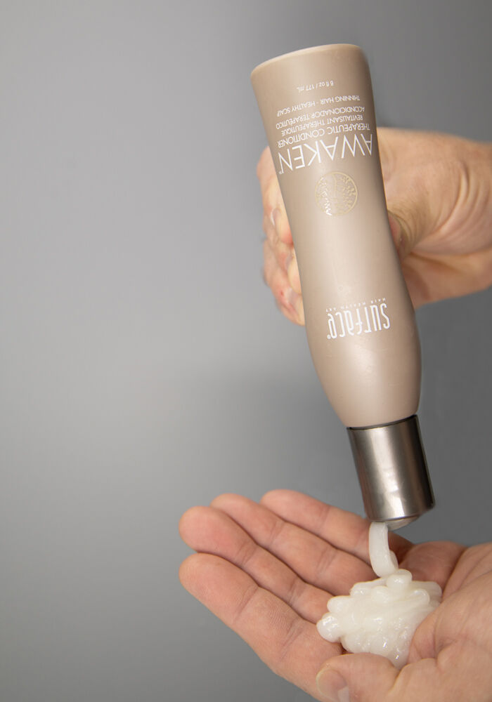 Surface Awaken Therapeutic Conditioner | SalonCentric